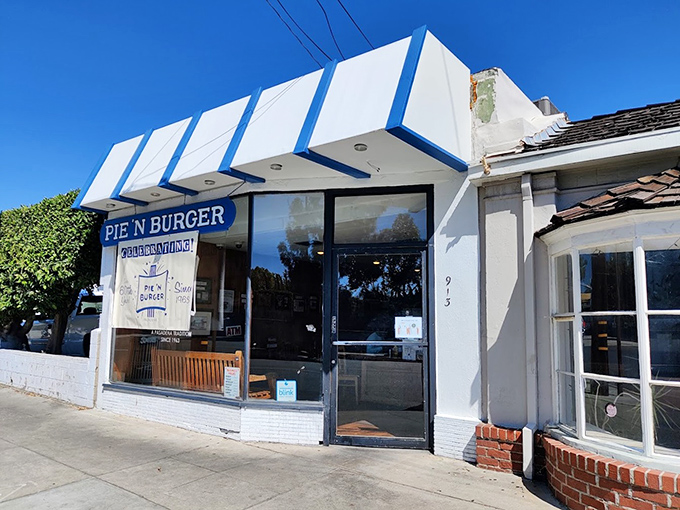 This little white building houses decades of burger wisdom &ndash; Pie 'n Burger's retro charm is matched only by their perfectly balanced classic burgers.