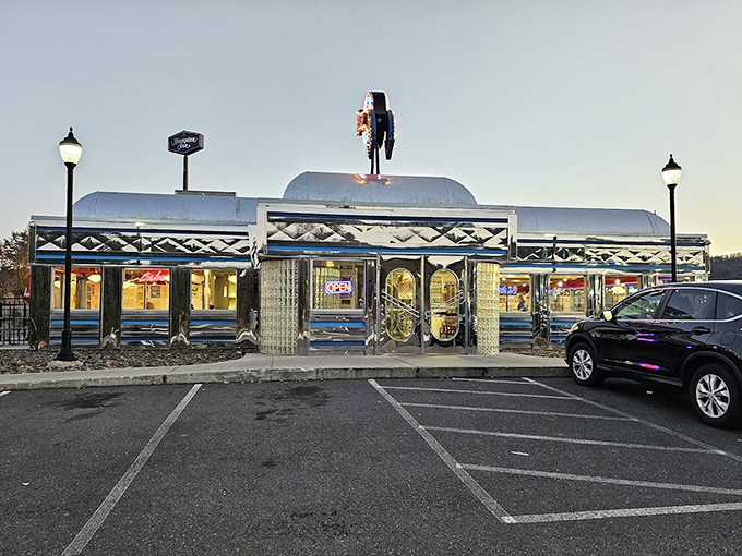 Those large windows aren't just for show &ndash; they're previews of the cozy world of homestyle cooking waiting inside.