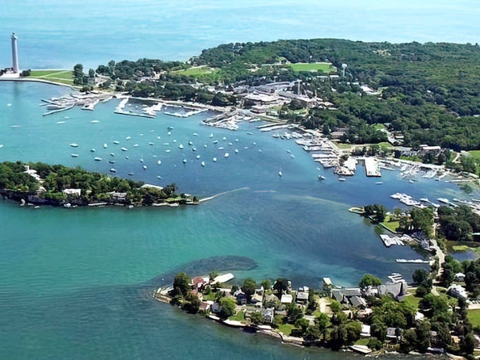 The harbor at Put-in-Bay cradles boats of every size and color&mdash;a floating neighborhood where everyone has the best view.