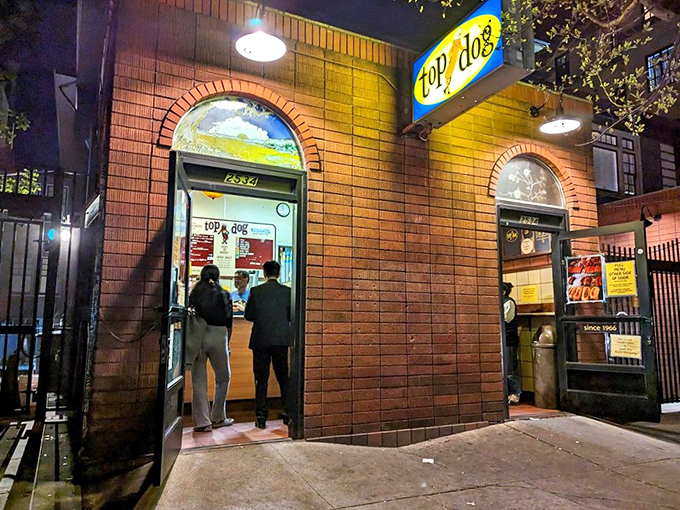 When those arched windows light up at night, Berkeley students know salvation from study hunger is just steps away.