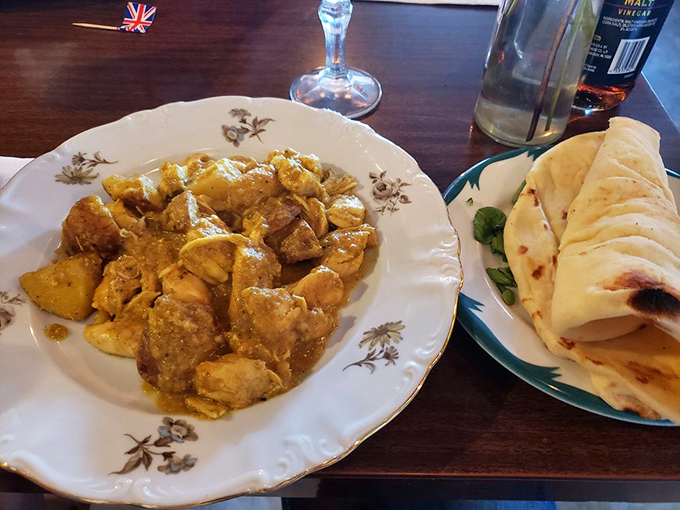 Curry in Indiana? This chicken curry with naan would make even the most discerning British-Indian food lover put down their passport.
