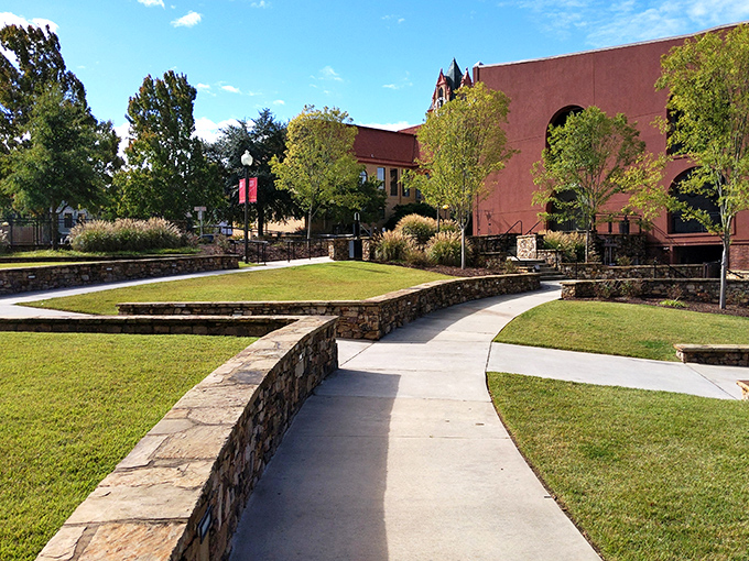 Carolina Wren Park offers nature therapy without the expensive co-pay or waiting room magazines.