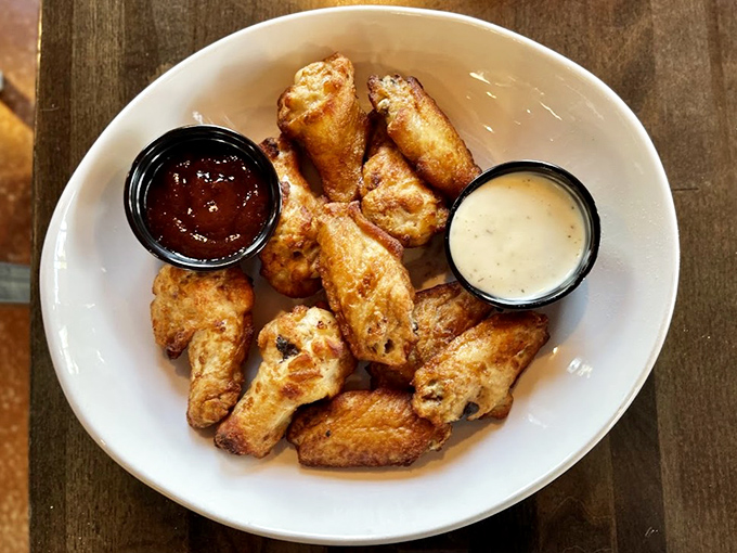 Wings that don't need a sporting event as an excuse to be ordered. These golden-brown beauties are the opening act that threatens to steal the show.