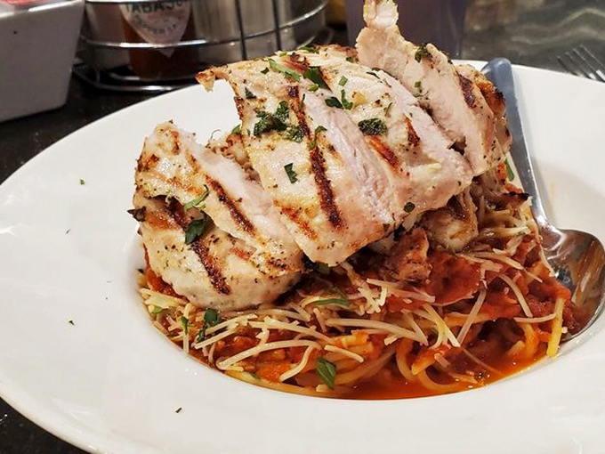 Even in a breakfast temple, this grilled chicken pasta proves Pinecrest knows its way around dinner too. A symphony of flavors that Mozart would applaud.