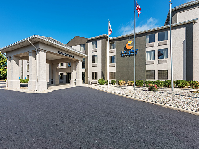 For visitors wanting to extend their Tipp City adventure, comfortable accommodations await. Because charm-hunting requires a good night's sleep.