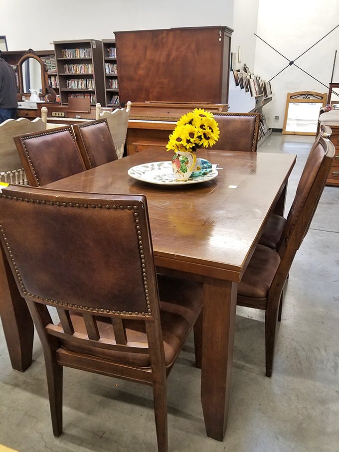 A dining set with character and stories to tell. Add sunflowers, and suddenly you're hosting Sunday dinners like it's 1962.