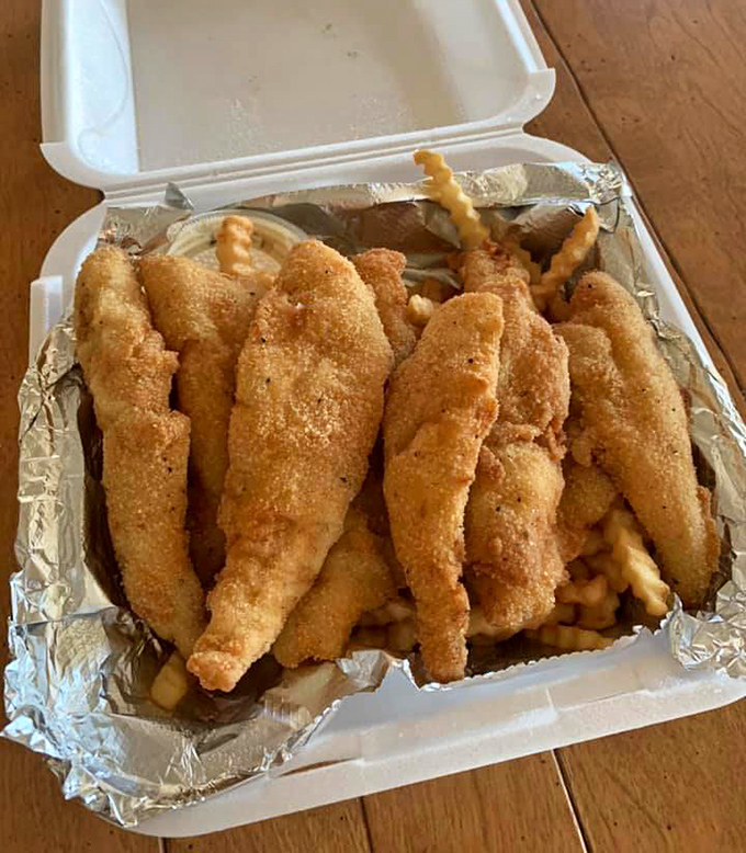 Golden-fried perfection that makes you understand why Wisconsinites brave snowstorms on Fridays for this crispy treasure.