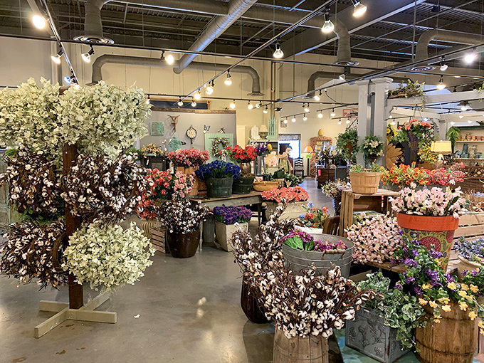 Not just candles—a botanical paradise blooms indoors year-round. Even your garden-obsessed aunt would approve of this floral fantasy.