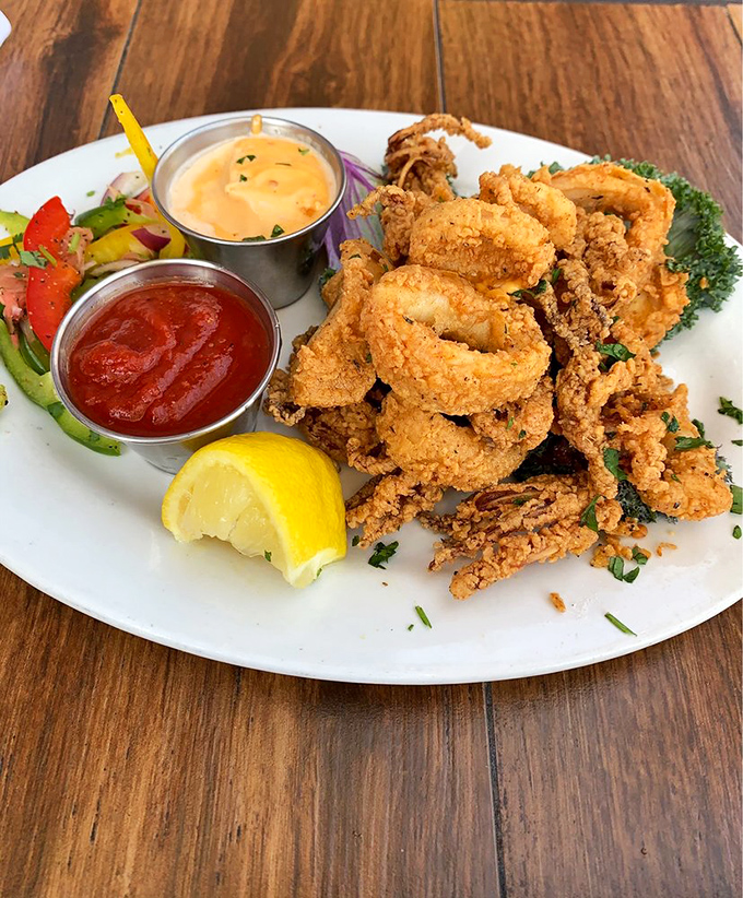 Calamari so perfectly fried, it makes you wonder if Neptune himself is back there in the kitchen with a thermometer and timer.