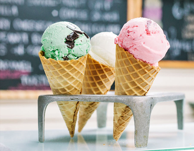 Homemade ice cream flavors like Mississippi mud pie make every scoop feel like a celebration.