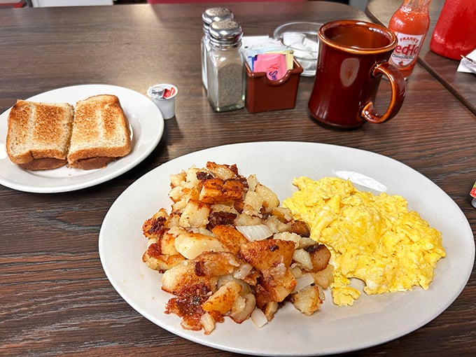 Home fries that actually taste like home&mdash;crispy, seasoned potato chunks that have clearly been introduced to a hot griddle by someone who cares.