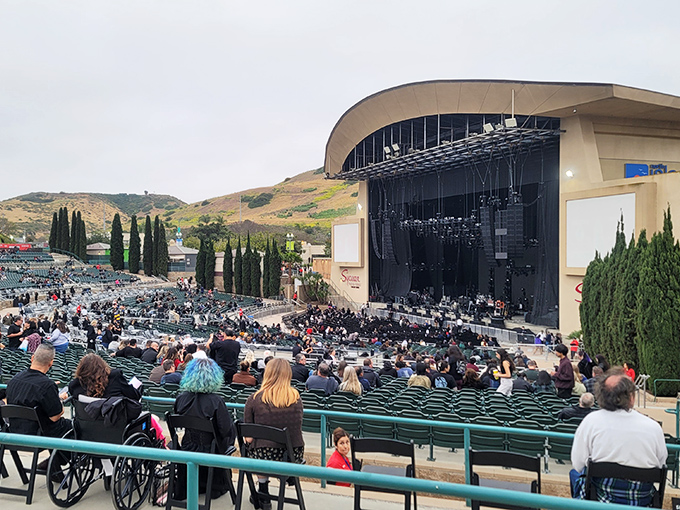 The North Island Credit Union Amphitheatre combines perfect weather with live performances, where concert memories are made against a backdrop of rolling hills.
