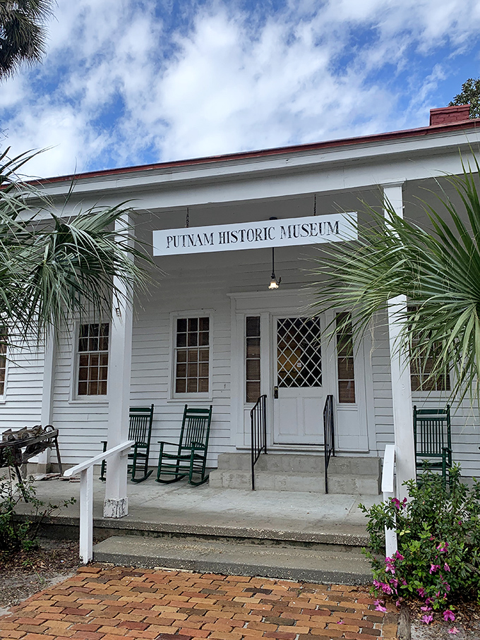 The Putnam Historic Museum's rocking chairs aren't just for show&mdash;they're an invitation to sit awhile and absorb stories from Florida's fascinating past. 