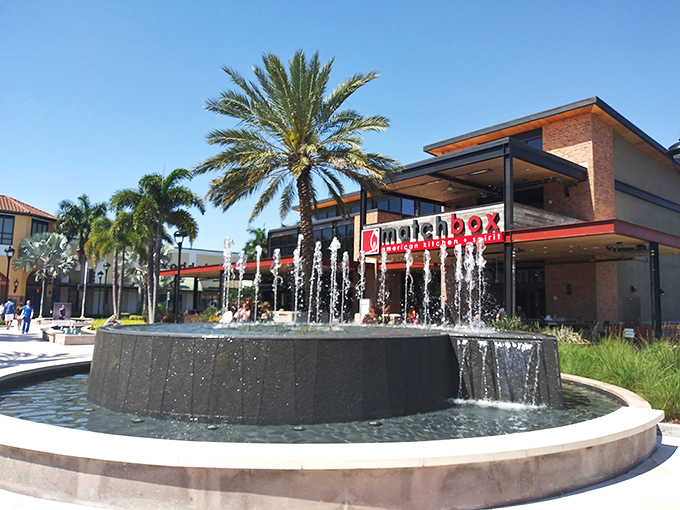 Where shopping meets spectacle. This fountain offers both a visual treat and a strategic resting spot to contemplate your next retail conquest.