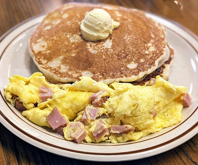 Ham and eggs: the Fred Astaire and Ginger Rogers of breakfast&mdash;timeless, elegant in their simplicity, and perfectly paired.