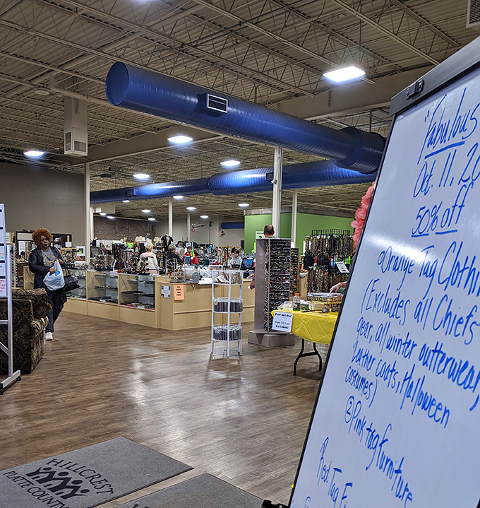 Sale signs and open spaces make browsing a joy rather than a contact sport &ndash; unlike those Black Friday stampedes at big box stores.