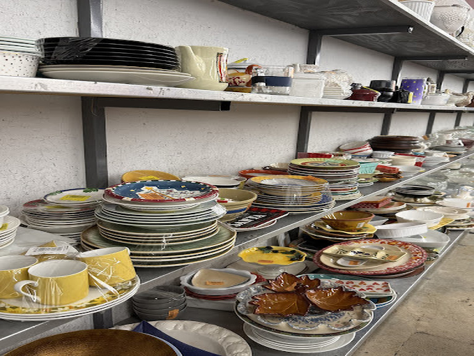 Plate paradise! Every family dinner drama from the 1960s to today played out on these patterned dishes.