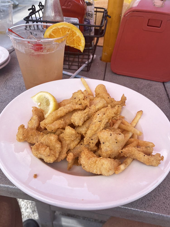 The seafood equivalent of finding money in your pocket. These golden nuggets of joy paired with crispy fries might just ruin all other finger foods for you forever.
