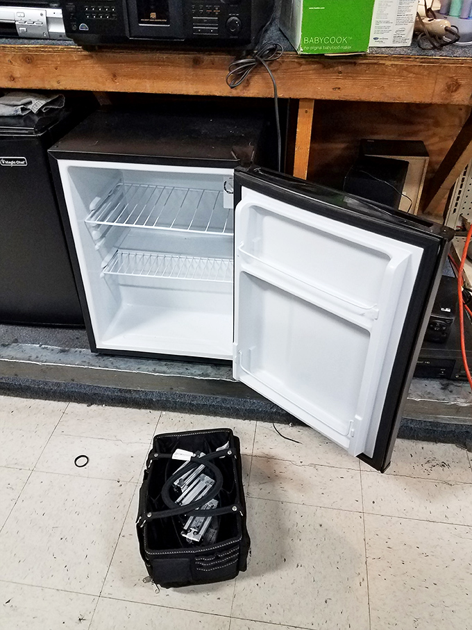 College dorm or first apartment? This mini-fridge has seen it all and is ready for its second act in your home.