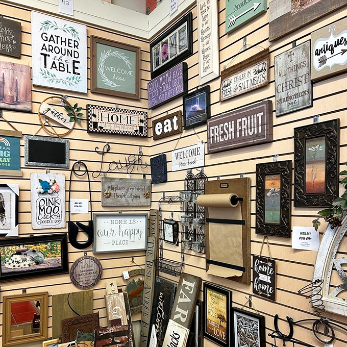 Wall art that speaks volumes! These charming signs remind us that sometimes the most important decorating rule is simply surrounding yourself with words that make you smile.