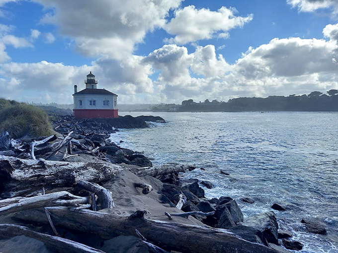 Where lighthouse meets coastline, creating the kind of scene that makes amateur photographers look like professionals.