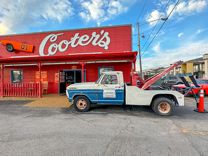 That vintage tow truck has seen more action than a Nashville honky-tonk on Saturday night &ndash; pure Americana on wheels.