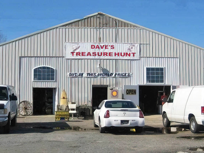 Dave's Treasure Hunt promises "out of this world prices" in a building that's seen decades of deal-making.