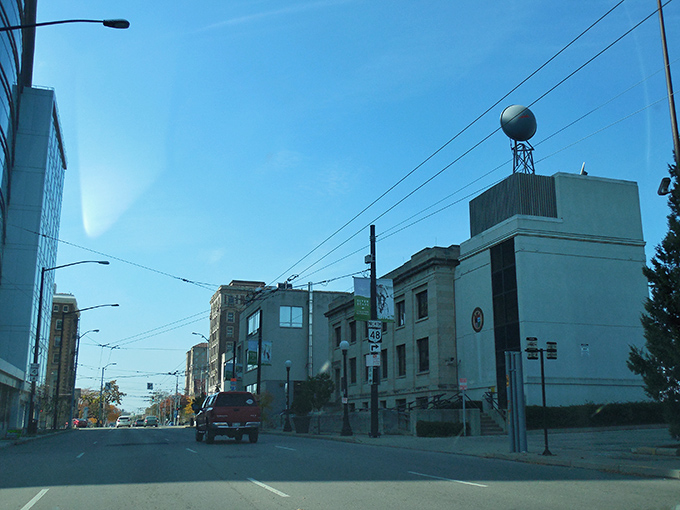Dayton's skyline showcases a mix of historic and modern buildings, offering affordable urban living for budget-conscious retirees.