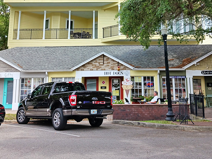 Main Street charm meets frankfurter fame - small town dining at its most deliciously unpretentious and welcoming.