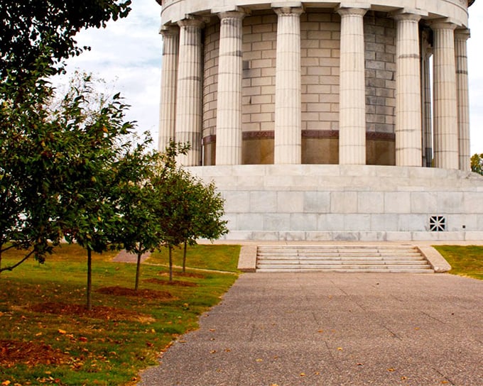 Indiana's Historic Pathways &ndash; following in the footsteps of buffalo and pioneers. Some trails are worth more than their destinations.