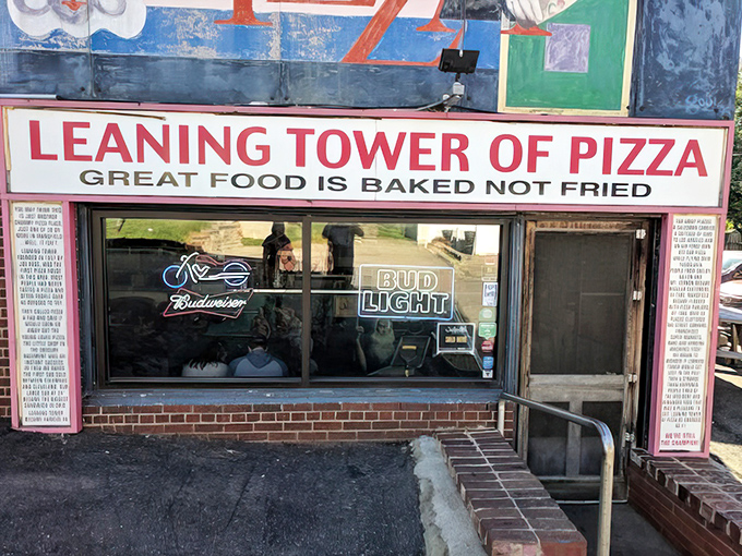 "Great food is baked not fried" – the Leaning Tower of Pizza's motto is as straightforward as their delicious pies. Mansfield's quirky pizza landmark!