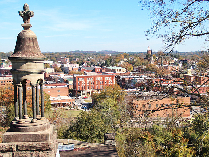 Rome's cityscape unfolds from this hilltop vantage point, a patchwork of history, rivers, and small-town charm that rivals its Italian namesake.