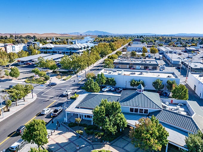 Suisun City's protected harbor offers big-city marina amenities with small-town prices and genuine Delta hospitality.