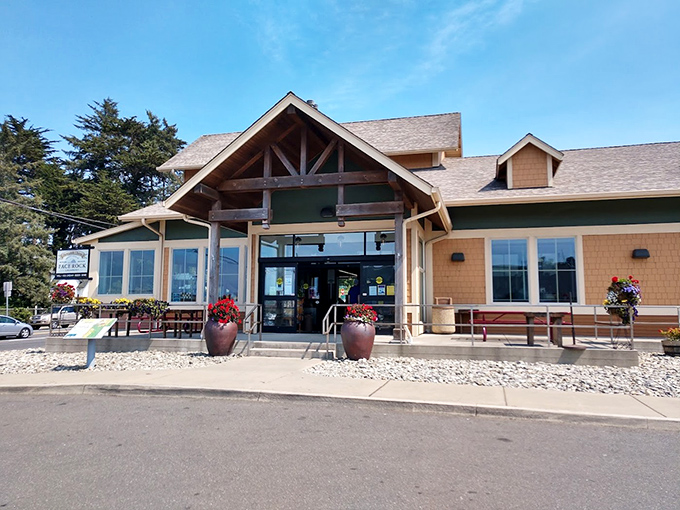This welcoming visitor center invites travelers to discover local treasures, from cranberry treats to windswept beaches.
