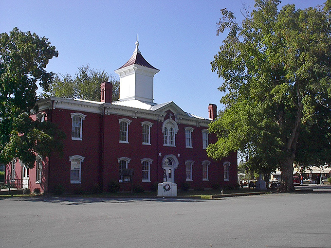 The historic courthouse in Lynchburg has witnessed generations of town gossip, celebrations, and everyday life.