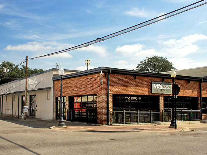 The corner location of Miller's creates the perfect backdrop for BBQ dreams. Where two streets meet, smoke magic happens. 