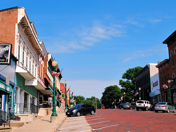 The brick-paved streets of Mount Carroll tell you you're somewhere special before your GPS even has a chance.