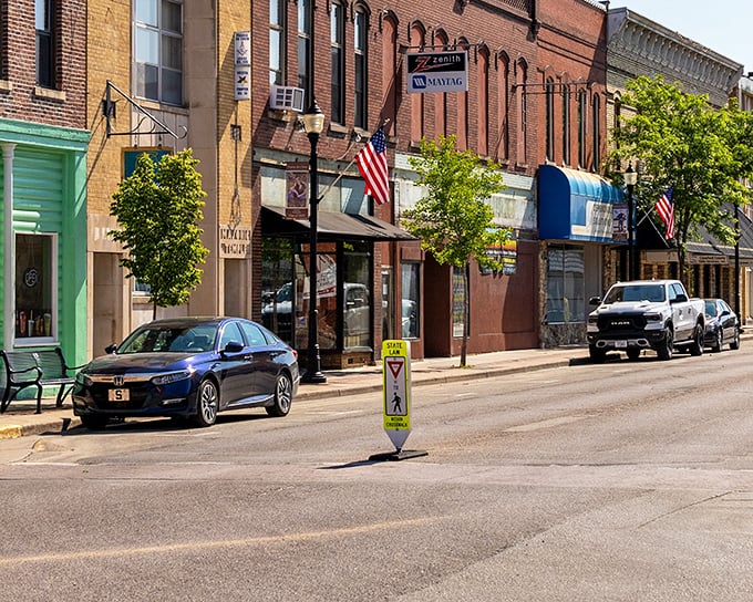 The mighty Mississippi meets Wisconsin in Prairie du Chien, where eagle watching replaces Netflix in winter.