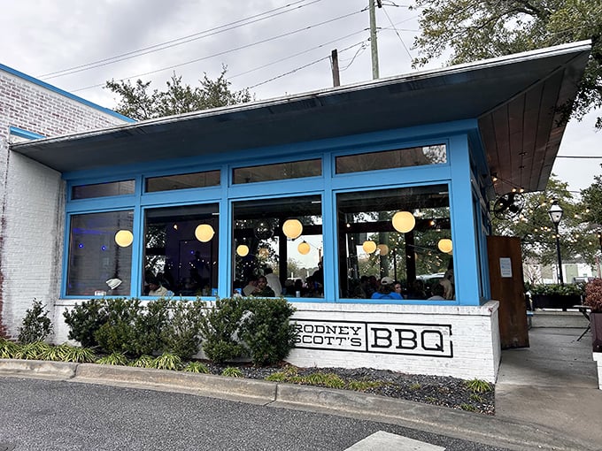 Rodney Scott's outdoor tables invite you to savor every bite while watching Charleston life unfold&mdash;dinner and a show!