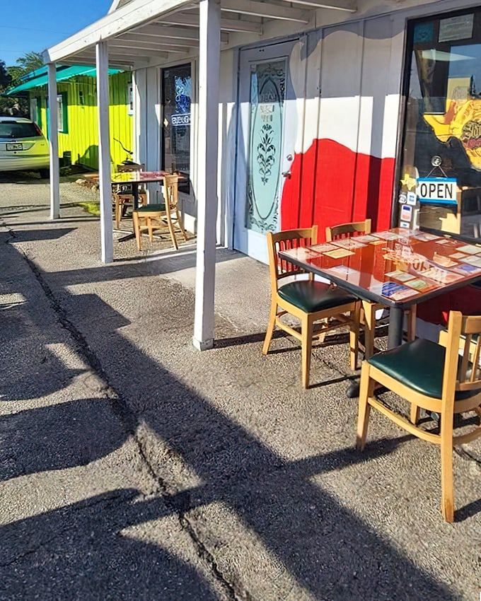 The simple outdoor seating at Texas Best Barbecue lets the food be the star. No distractions from the serious business of enjoying barbecue.