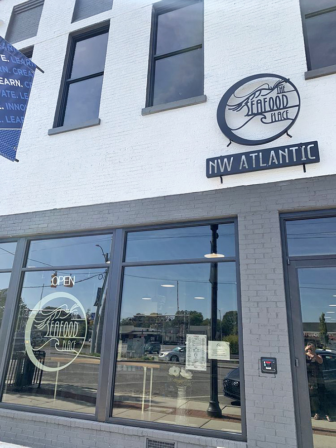 Modern, bright, and ready to serve up seafood that makes landlocked Tennesseans forget they're hours from any coast.