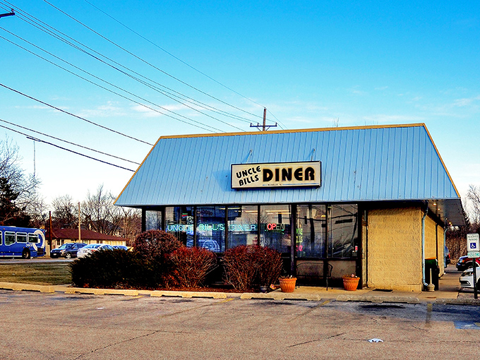 Uncle Bill's no-nonsense approach to diner classics means your coffee cup never stays empty and your omelet never disappoints.