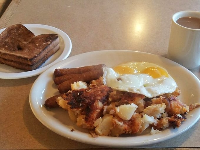 A breakfast plate that could fuel a construction crew or satisfy your deepest comfort food dreams.