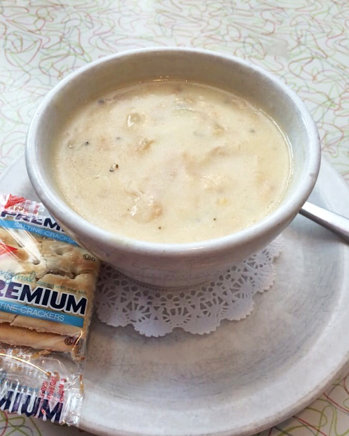 Clam chowder so authentic it should come with its own lighthouse. Those oyster crackers aren't just garnish&mdash;they're little lifeboats of joy.