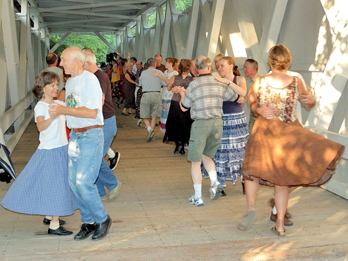 The bridge occasionally transforms into a dance floor, proving that historic preservation and good old-fashioned fun aren't mutually exclusive.