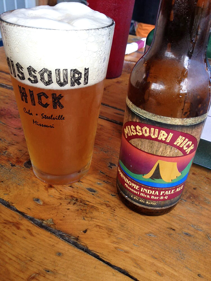 Even their beer glasses proudly declare their hillbilly heritage. That "Downhome IPA" pairs with smoked meat like Sinatra with a microphone.