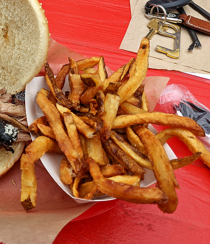 Golden fries that understand their supporting role but still manage to steal occasional scenes.