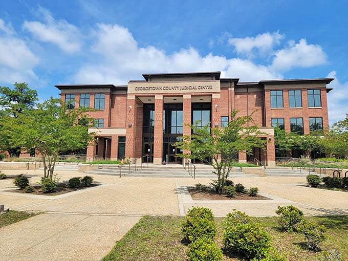 Even Georgetown's judicial center got the "Southern architecture" memo &ndash; brick, symmetry, and enough columns to make a Greek feel at home.