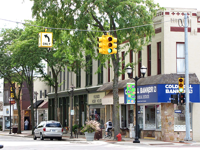 Historic storefronts with character to spare. In Alma, even the traffic lights seem to change at a more civilized pace.