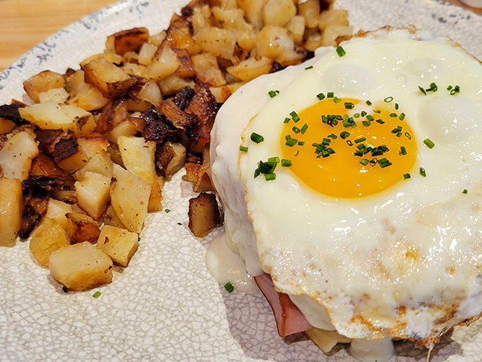 Perfect hash browns and a sunny-side-up egg&mdash;the breakfast equivalent of finding a parking spot right in front of your destination.
